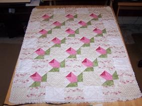 Baby Rosebud Quilt Pattern Download | ConnectingThreads.com