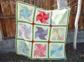 Spinning Wheel Quilt Pattern Download | ConnectingThreads.com