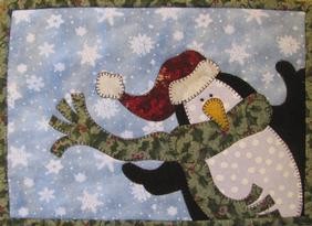 Penguin Mug Rug Pattern Download | Connecting Threads