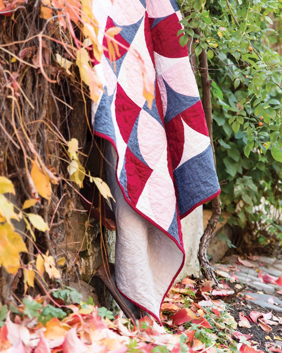 Quilting with Curves | Connecting Threads