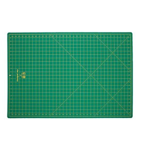 Omnigrid Mat - 24" x 36" | ConnectingThreads.com
