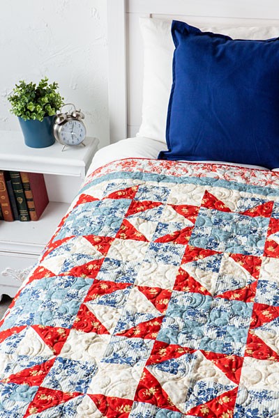 Oh Beautiful Quilt Kit | ConnectingThreads.com