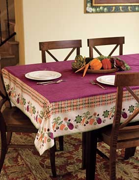 Mitered Table Cloth Free Pattern | ConnectingThreads.com