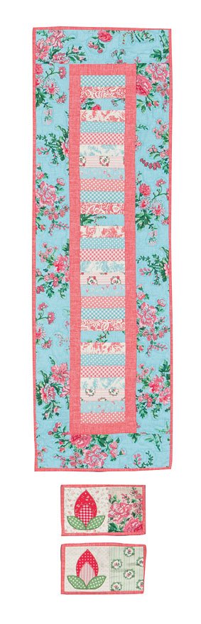 Abbey Garden Table Runner & Two Mug Rugs Kit | ConnectingThreads.com