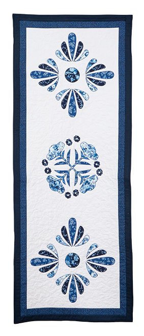 Delft Blues Table Runner Kit | ConnectingThreads.com